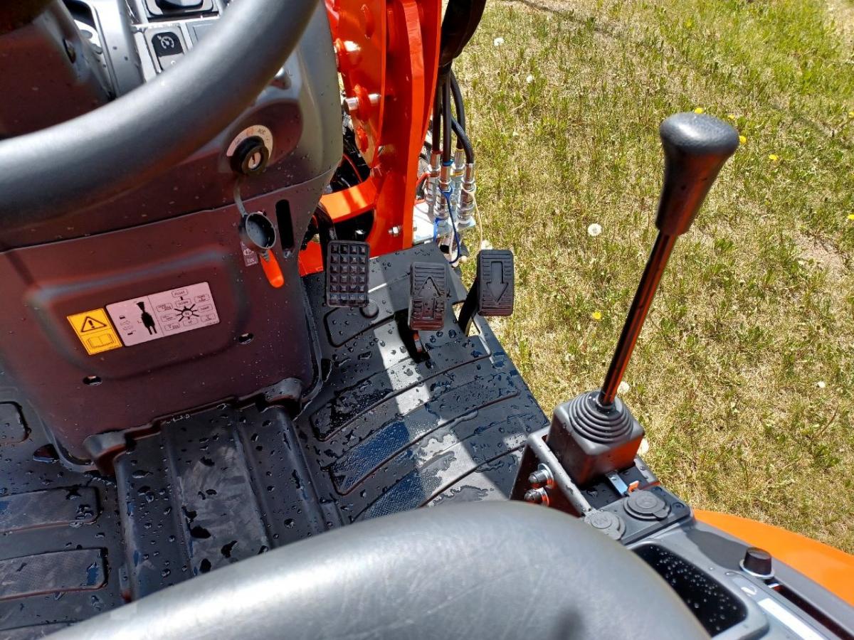 New Kioti CX2510 HST for sale in Alberta