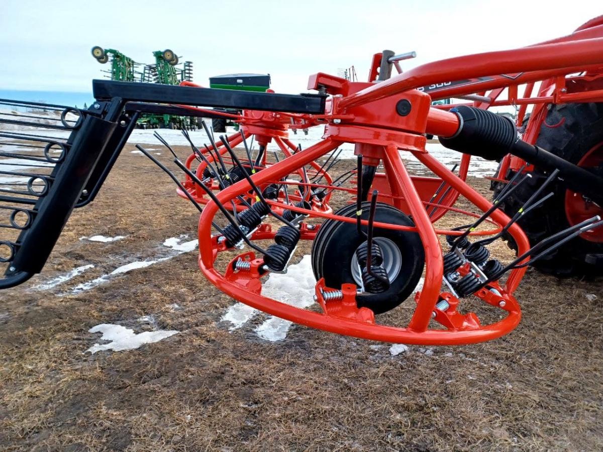 New Kuhn Haybob 300 for sale in Alberta