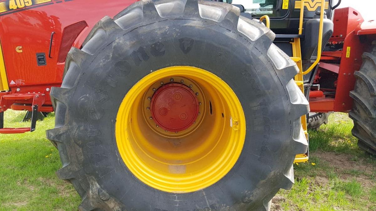 New Versatile 405 for sale in Alberta