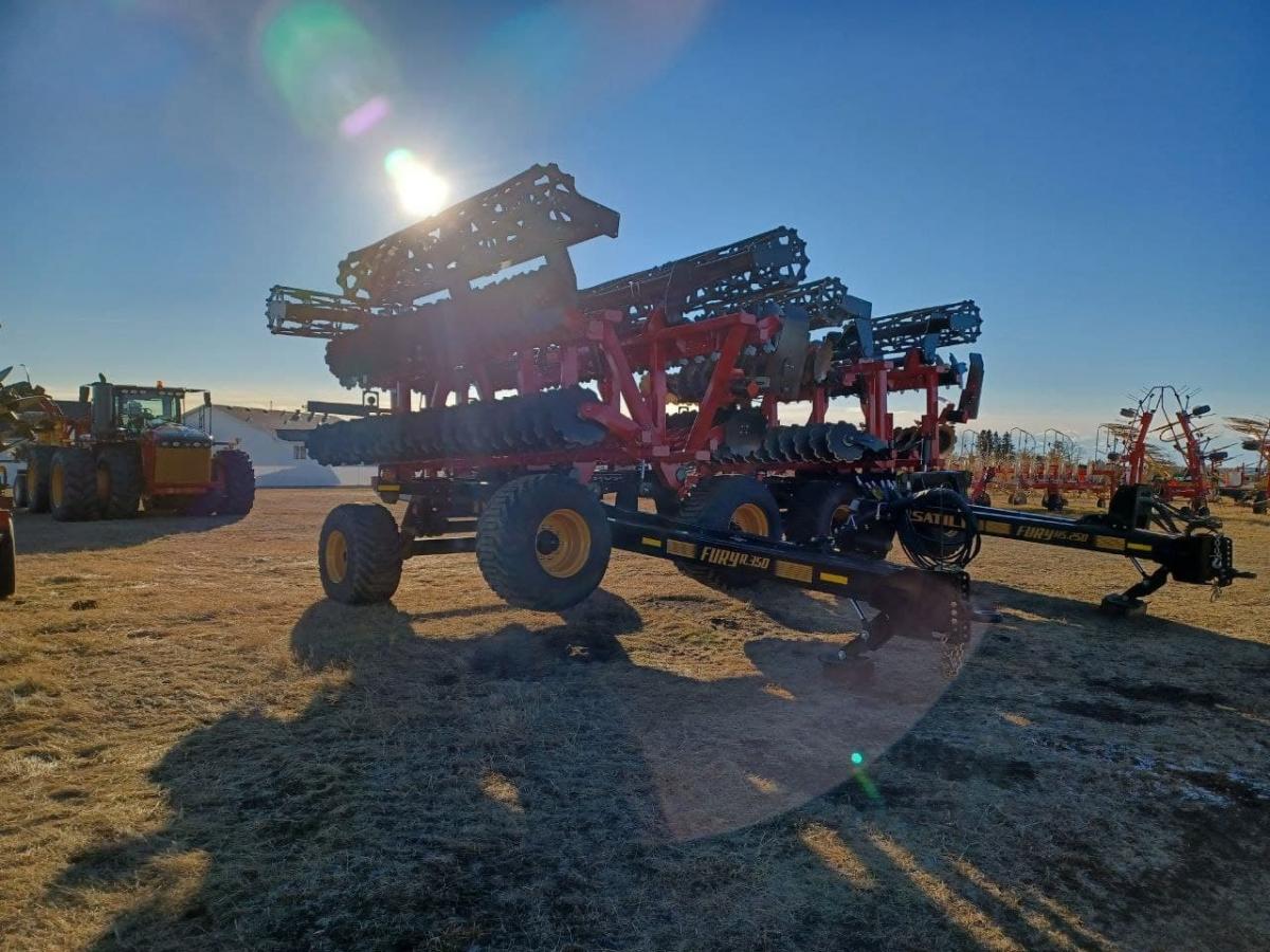 New Versatile FURY R.350 for sale in Alberta