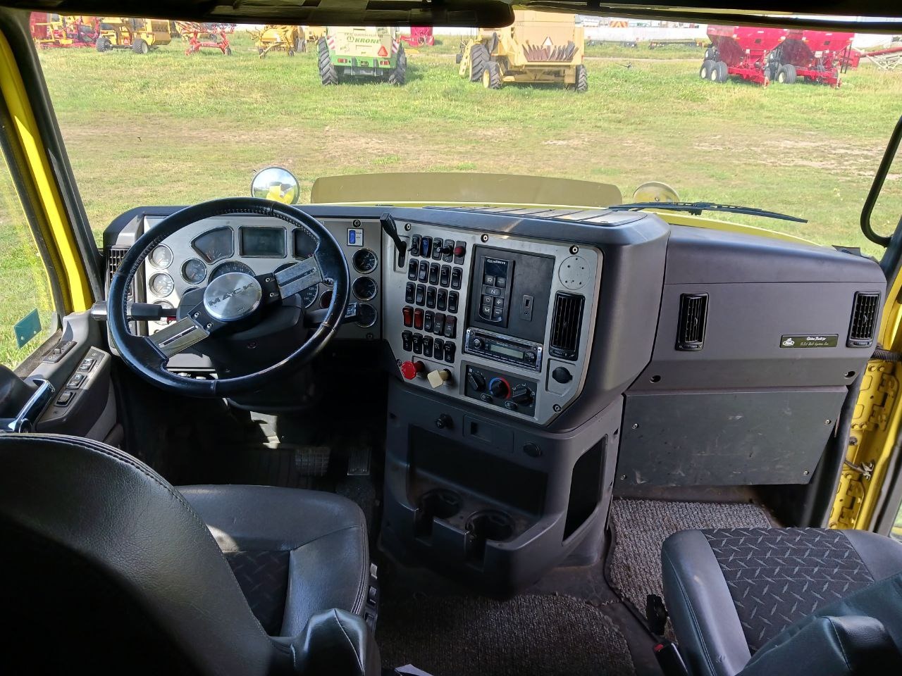 Used Mack CXU for sale in Alberta| KNM Sales and Service