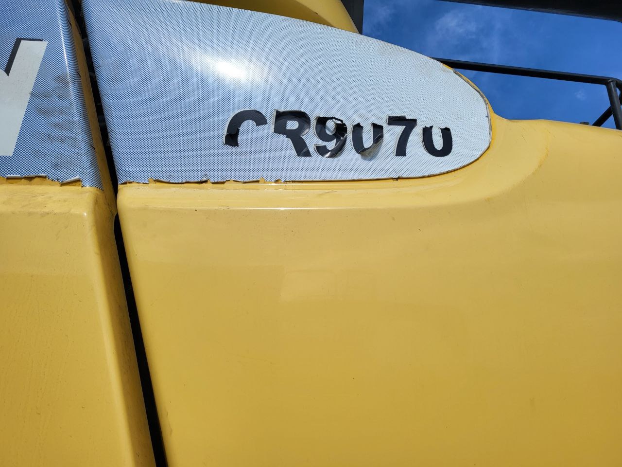 Used New Holland CR9070 for sale in Alberta