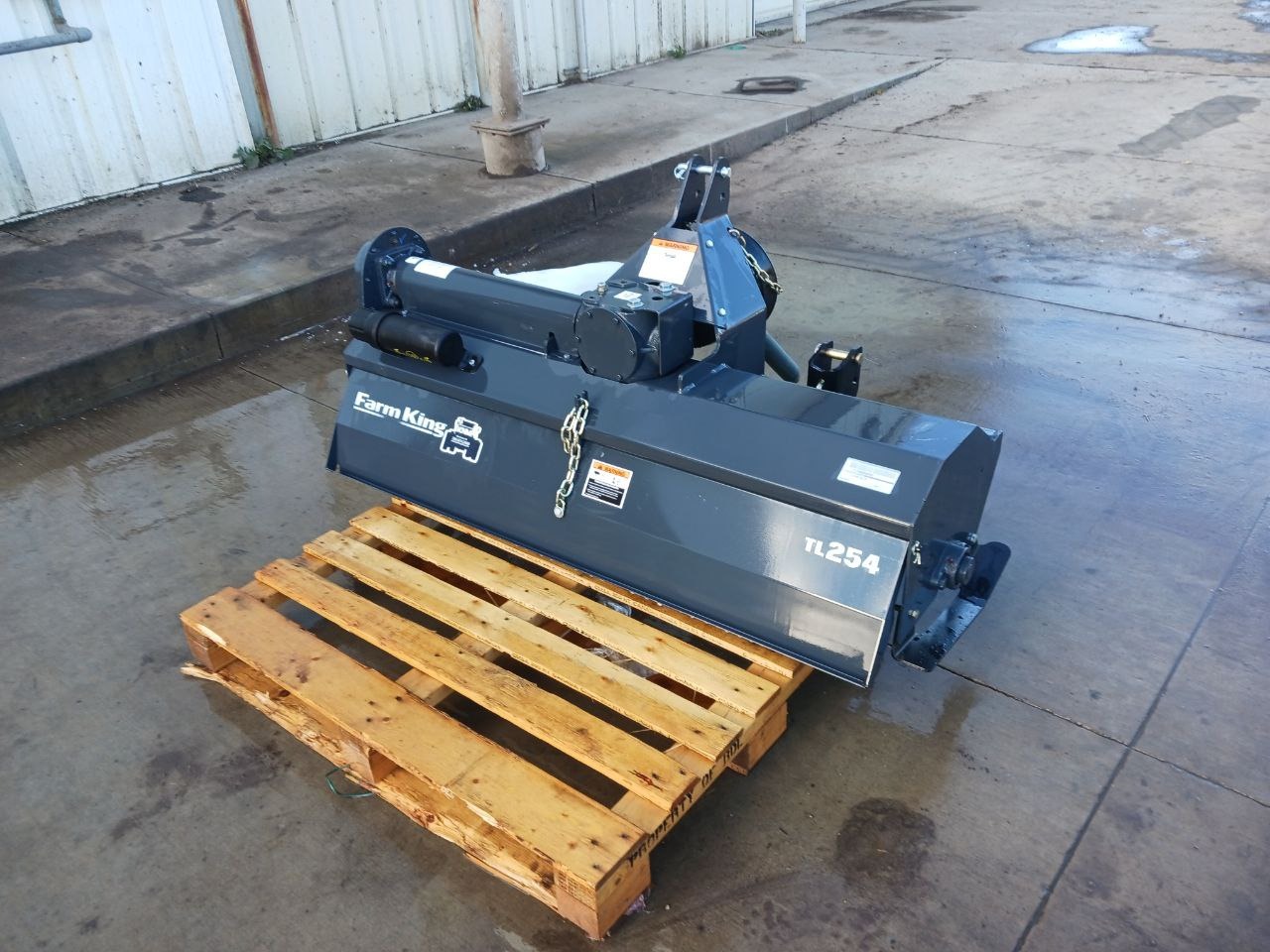 New Farm King TL254 for sale in Alberta