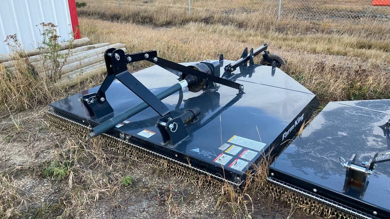 New Farm King Y728S for sale in Alberta