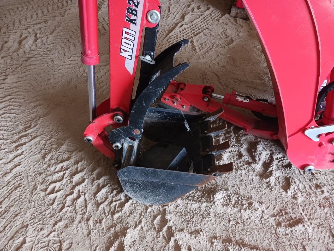 Used Kioti KB2485 for sale in Alberta
